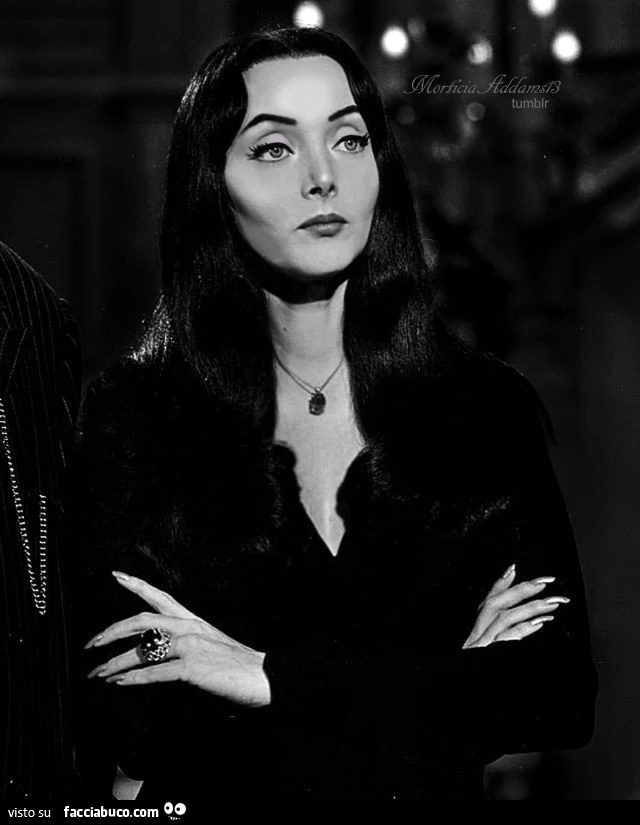 Morticia Addams - Facciabuco.com